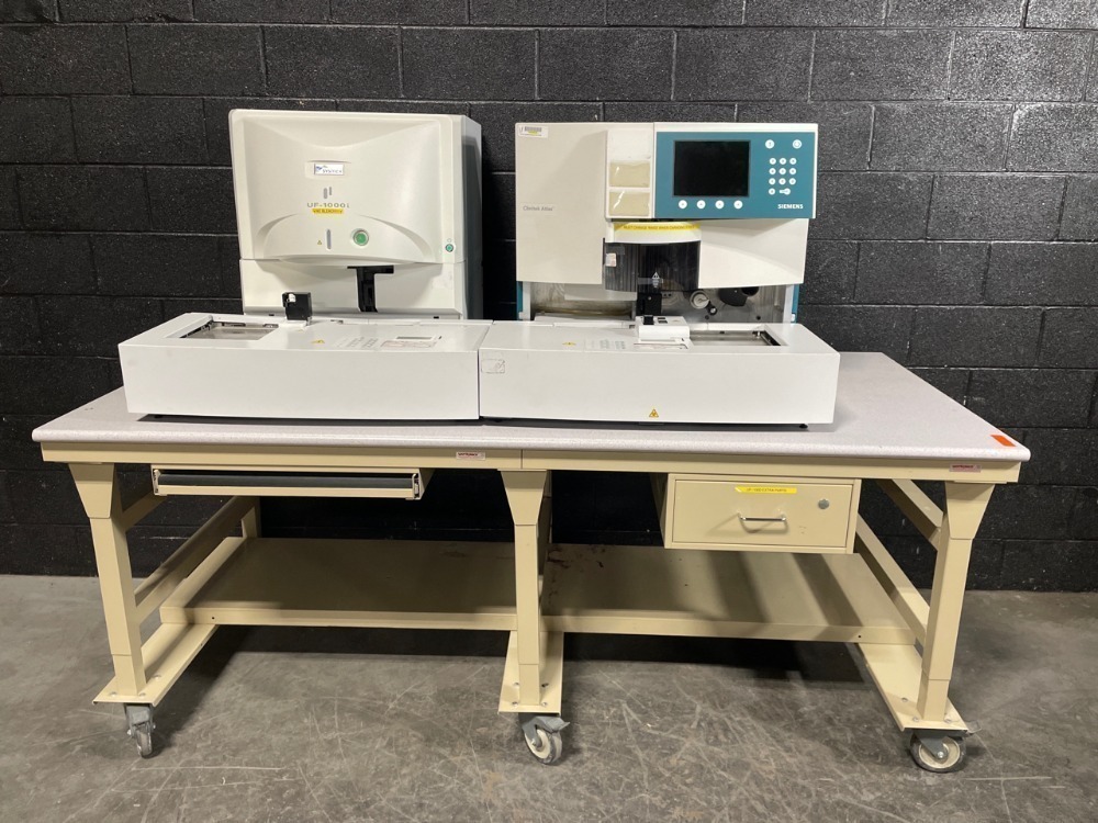 SYSMEX UF100I INCLUDES A SIEMENS CLINITEK ANALYZER ON ROLLING TABLE