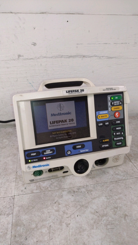 MEDTRONIC LIFEPAK 20 DEFIB WITH PACER, ANALYZE, AED MODE, ECG, SPO2