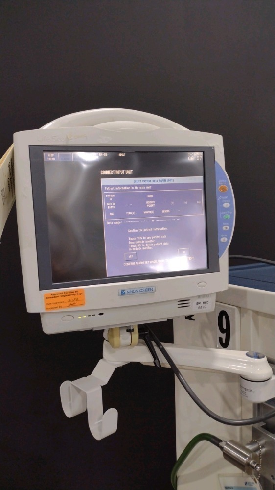 SPACELABS HEALTHCARE 900 SERIES ANESTHESIA MACHINE WITH NIHON KOHDEN ...
