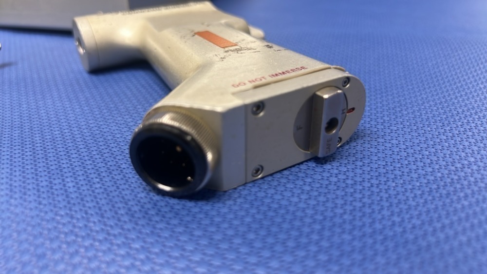 STRYKER COMMAND MICROSURGICAL SYSTEM: WIRE DRIVER, OSCILLATING SAW ...
