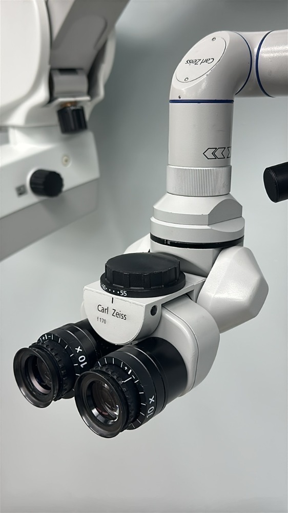 ZEISS OPMI LUMERA SURGICAL MICROSCOPE ON S7 STAND WITH FOOT CONTROL ...