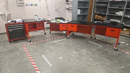 ROLLING MODULAR WORKSTATION WITH CRAFTSMAN TOOL CART