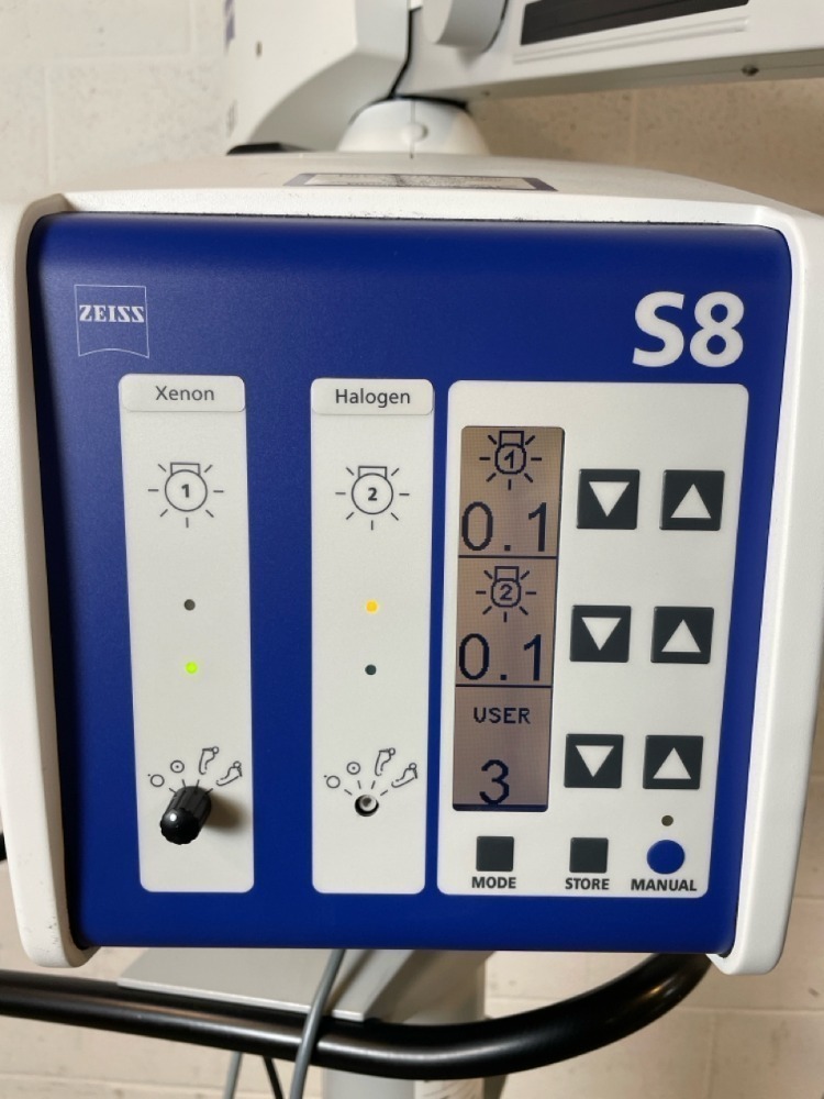 ZEISS OPMI VARIO S88 SURGICAL MICROSCOPE W/PEDAL, OPMI VISU 210 OPTICS