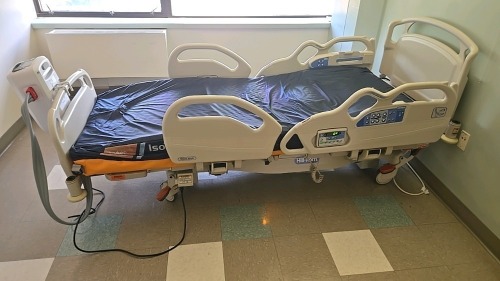 HILL-ROM ADVANTA 2 HOSPITAL BED, PL W/ ISOTOUR PUMP AND MATTRESS ...