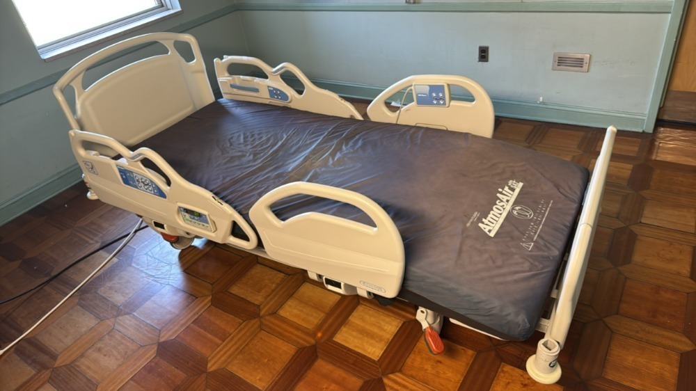 HILL-ROM ADVANTA 2 HOSPITAL BED, PL LOCATED AT: 1 MEDICAL CENTER BLVD ...