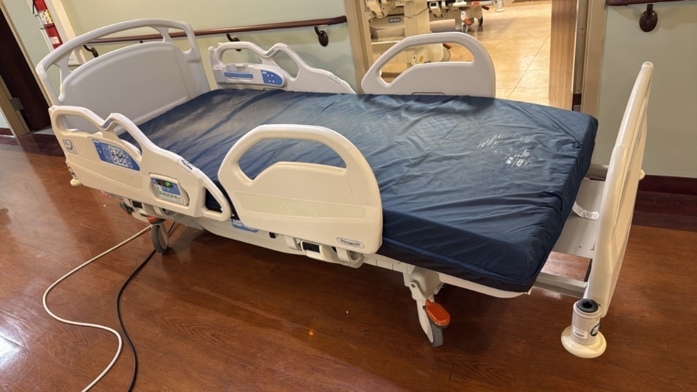 HILL-ROM ADVANTA 2 HOSPITAL BED, PL LOCATED AT: 175 E CHESTER PIKE ...