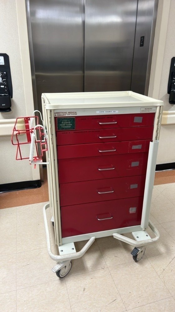 ARMSTRONG MEDICAL CRASH CART