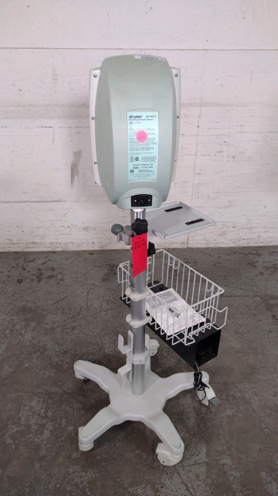 STRYKER SMARTPUMP TOURNIQUET SYSTEM ON ROLLING STAND