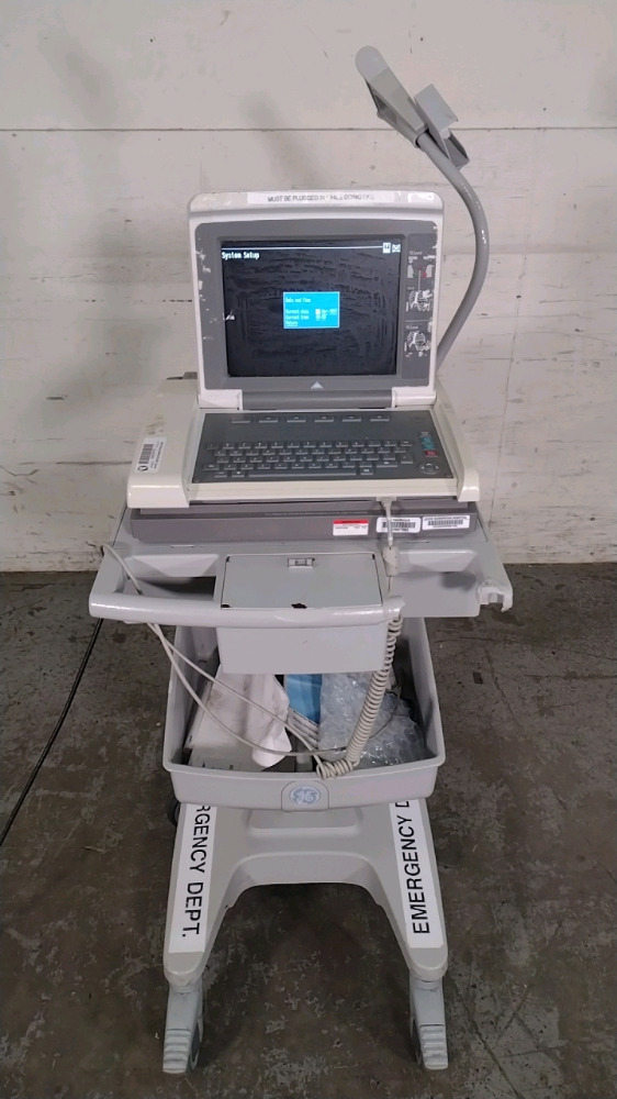 GE MAC 5500 ECG/EKG MACHINE ON ROLLING CART