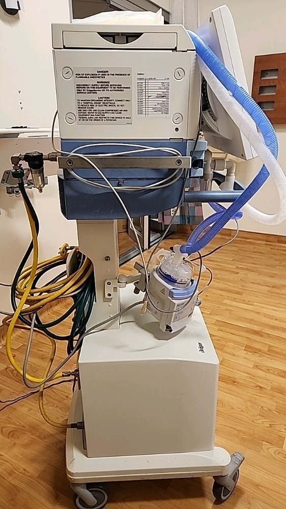 DRAGER EVITA XL VENTILATOR W/ HUMIDIFIER LOCATED AT: LOCATED AT: 1 ...