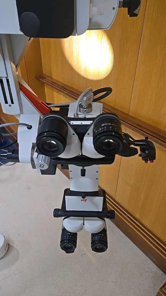 LEICA M500-N SURGICAL MICROSCOPE ON LEICA MS STAND W/ 4 OBJECTIVE ...