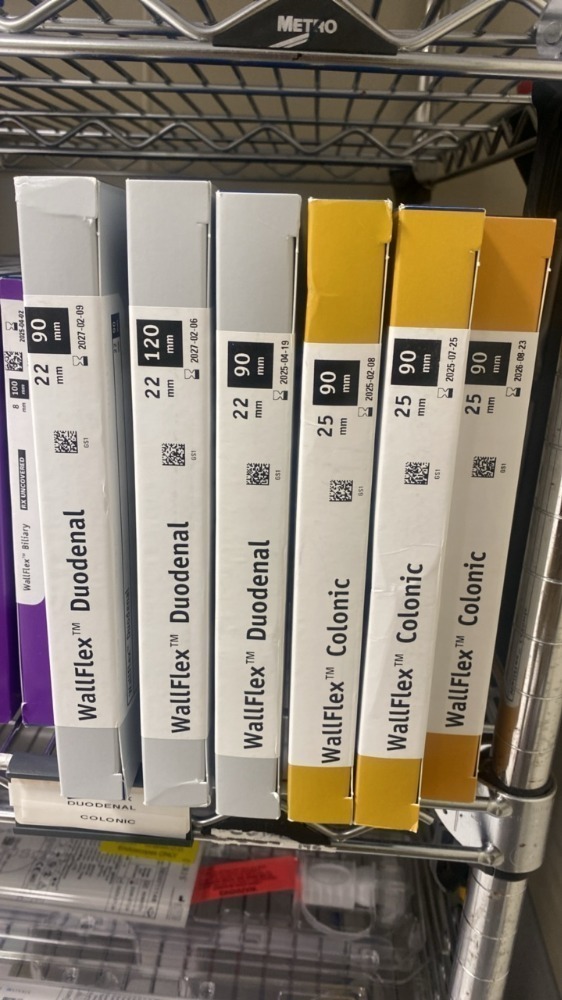 RACK OF BOSTON SCIENTIFIC, OLYMPUS (TRU TOME, DREAMWIRE, EXTRACTOR PRO ...