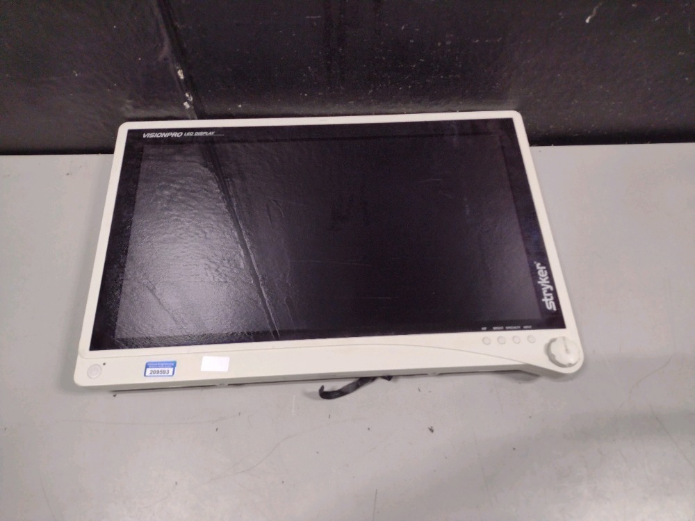 STRYKER VISION PRO LED MONITOR