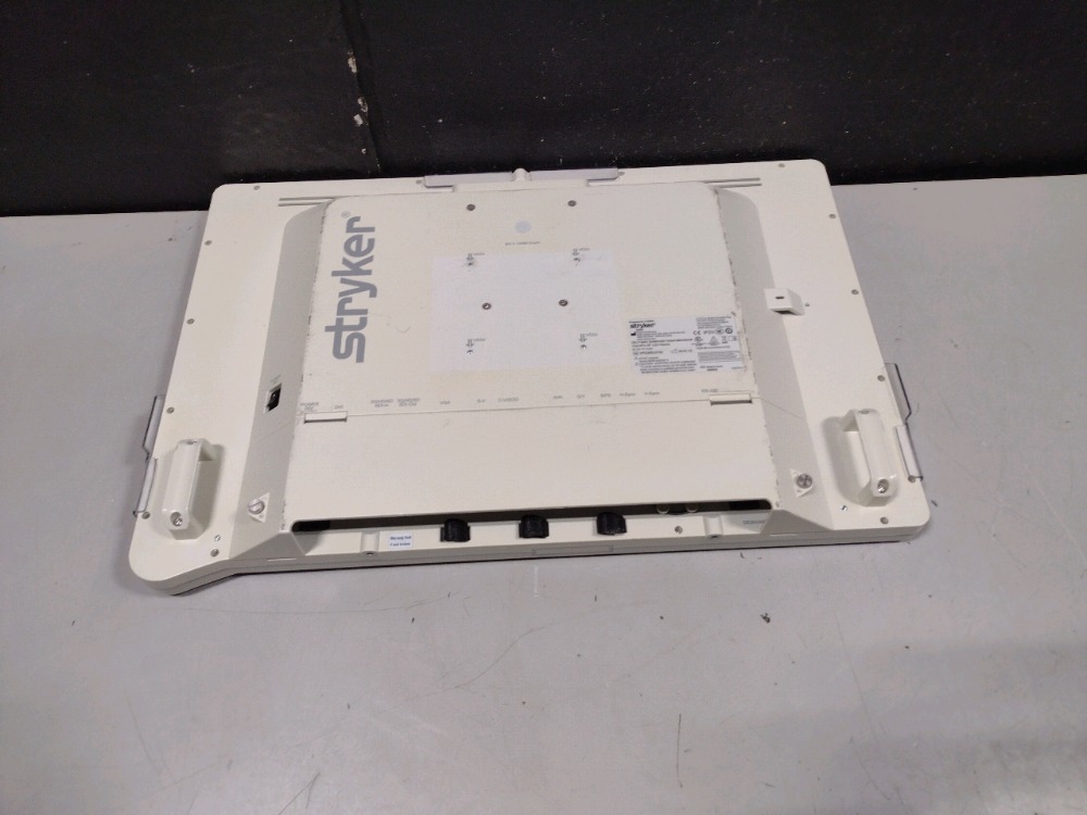 STRYKER VISION PRO LED MONITOR