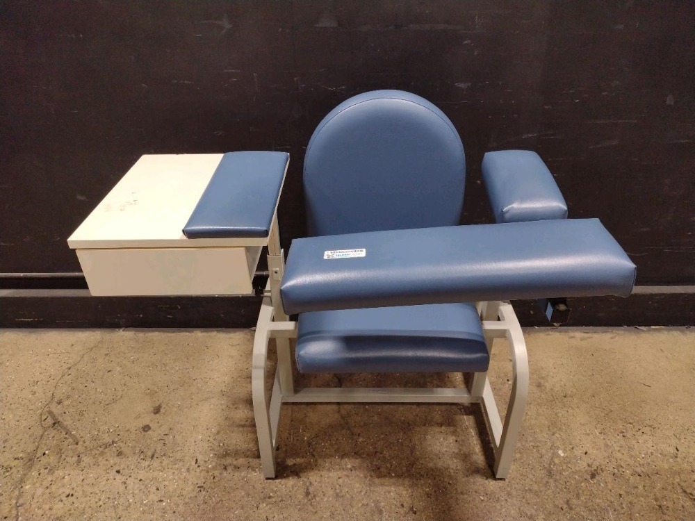 BLOOD DRAW CHAIR