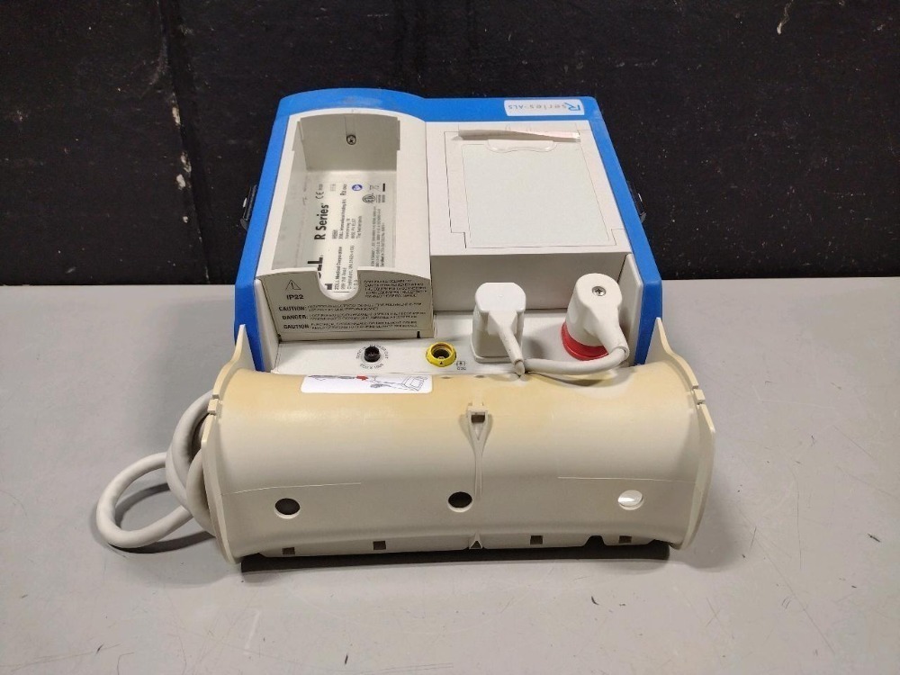 ZOLL R-SERIES ALS DEFIB WITH PACING, 12 LEAD ECG, CO2, ANALYZE