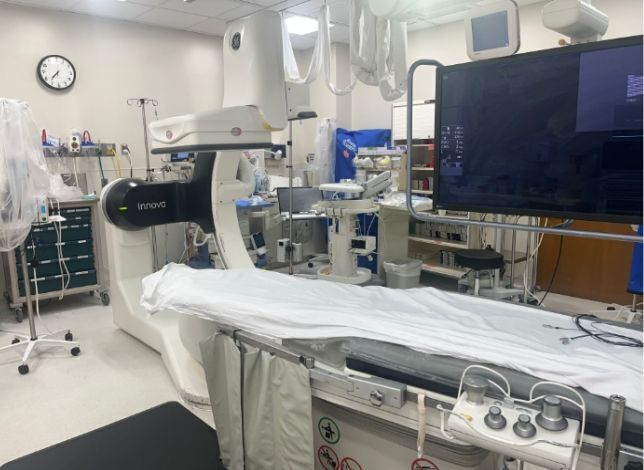 2013 GE Innova IGS 540 Single Plane Cath Lab (De-Install and Removal (2 ...