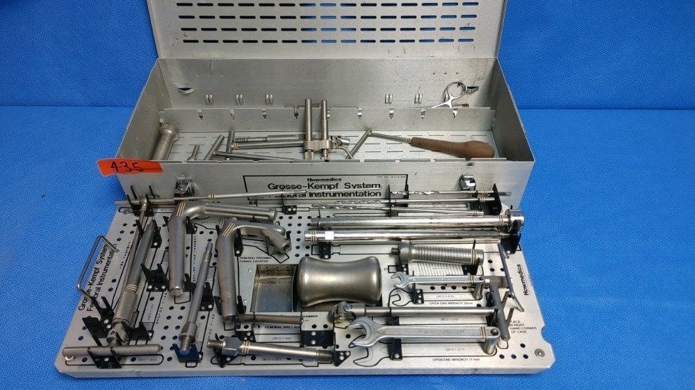 HOWMEDICA GROSSE-KEMPF FEMORAL INSTRUMENTATION SYSTEM