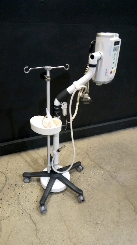 MEDRAD STELLANT INJECTOR SYSTEM ON ROLLING STAND