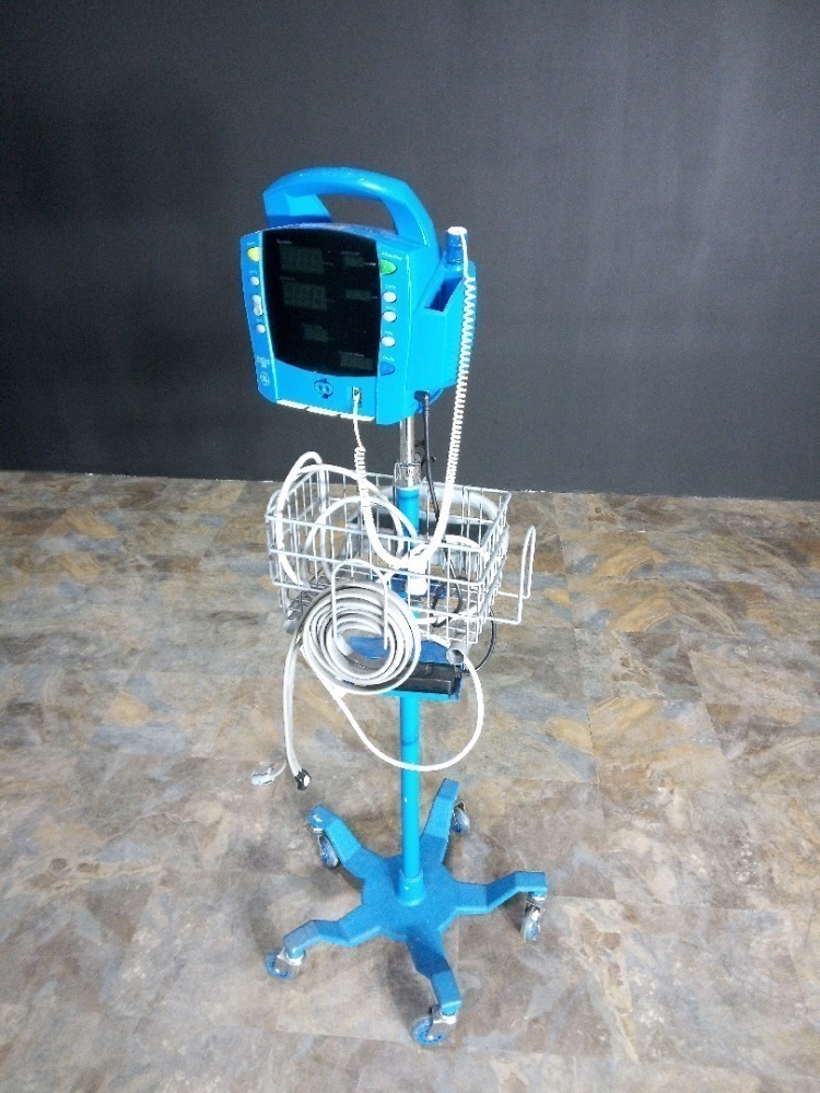 GE PROCARE 200 VITAL SIGN MONITOR ON ROLLING STAND