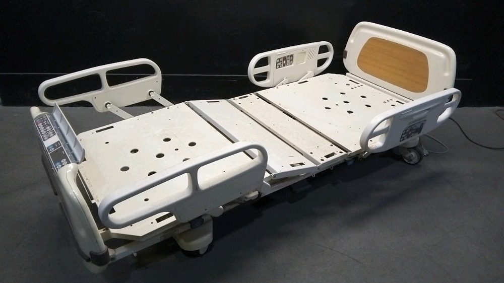 STRYKER SECURE 3000 HOSPITAL BED WITH HEAD AND FOOT BOARDS (BED EXIT ...